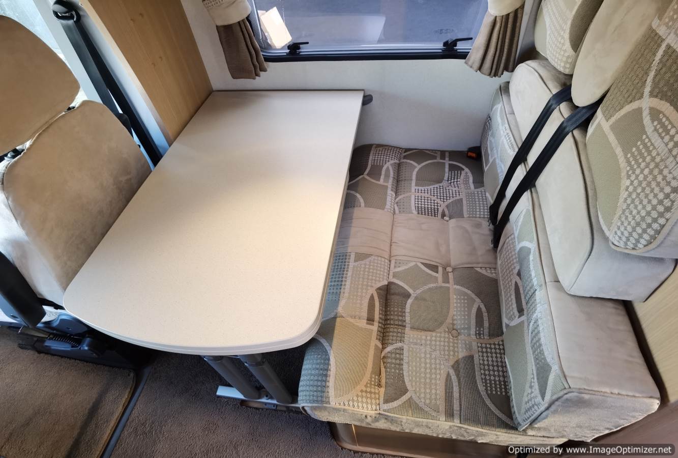 Bessacarr E695 4 Berth Motorhome