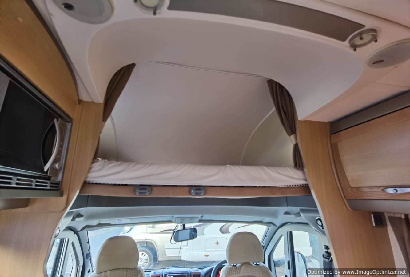 Bessacarr E695 4 Berth Motorhome