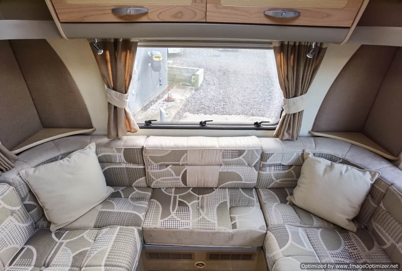 Bessacarr E695 4 Berth Motorhome